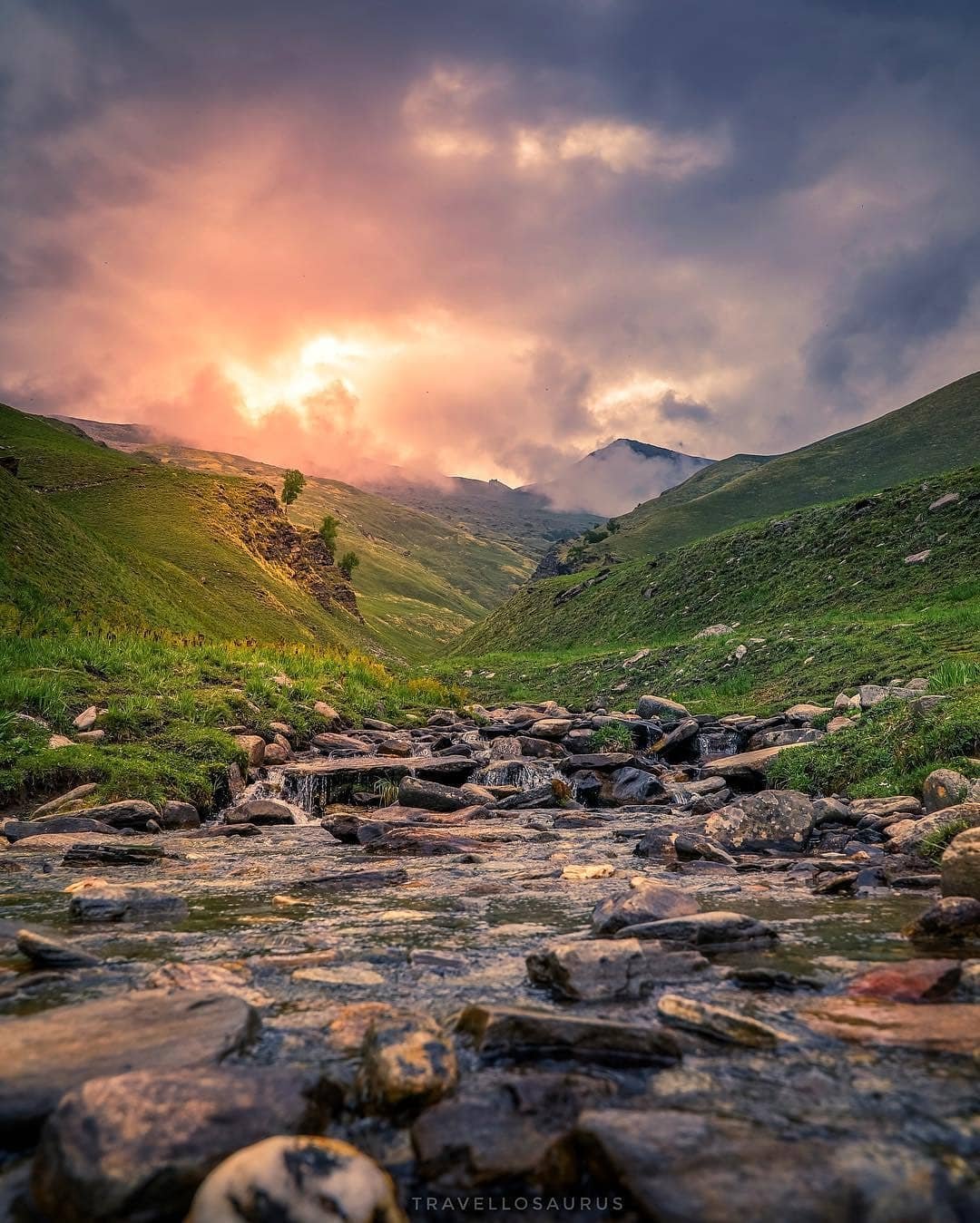 Buran Ghati Trek: A Thrilling Mountain Escape - Nomads of India