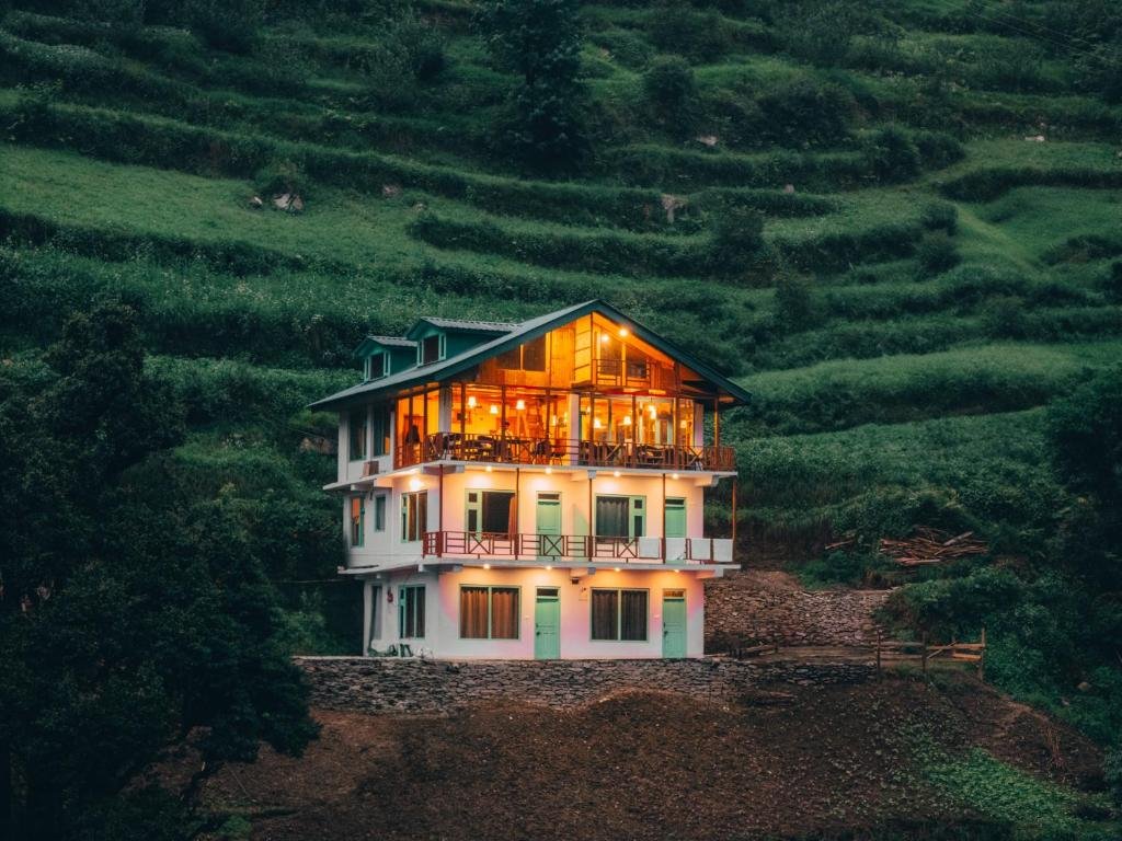 Shoja, Himachal Pradesh: The Only Travel Guide You Need